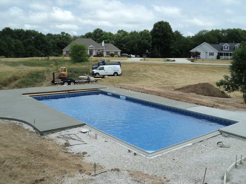 Vinyl Liner Pool - In-Ground - Spring's Pools and Spas