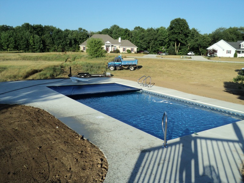 Vinyl Liner Pool - In-Ground - Spring's Pools and Spas